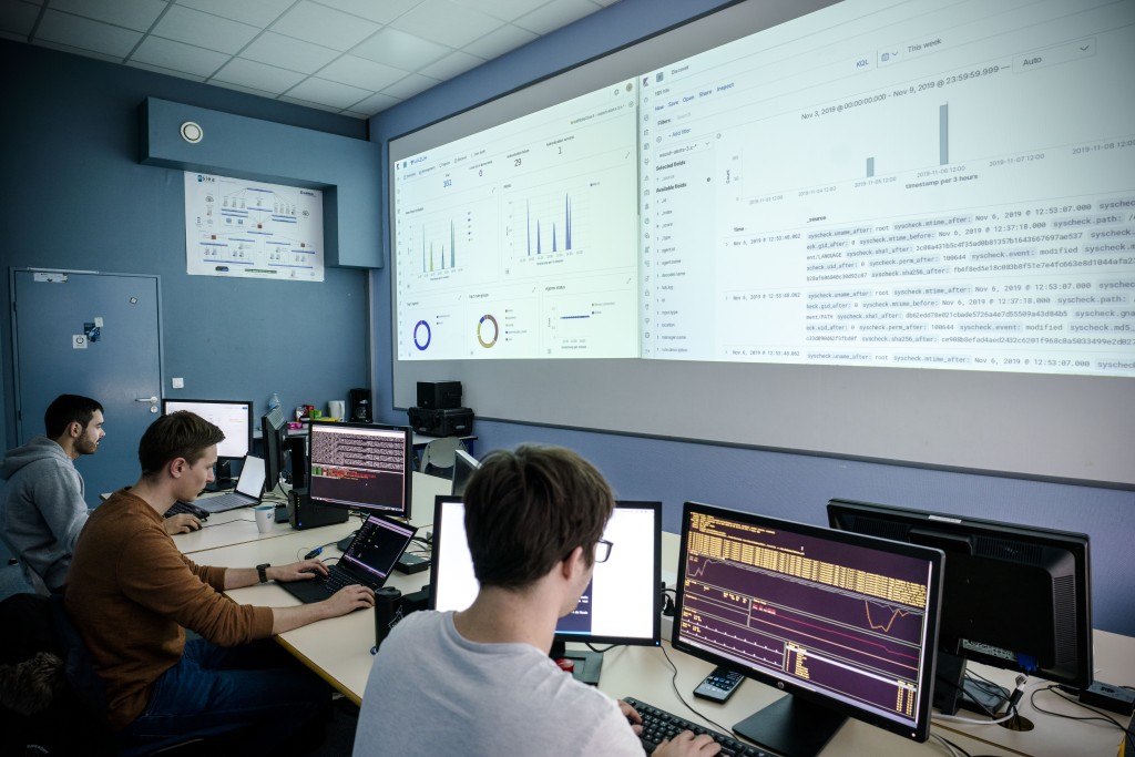 Exploring ESIEA's 5G Innovation Lab: A Hands-On Collaboration with ...